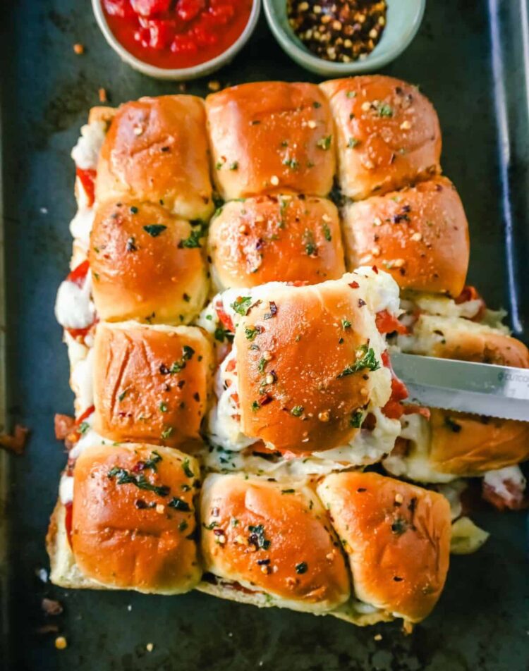 15 Best Hawaiian Roll Sliders For A Crowd - Flavorfulpinch